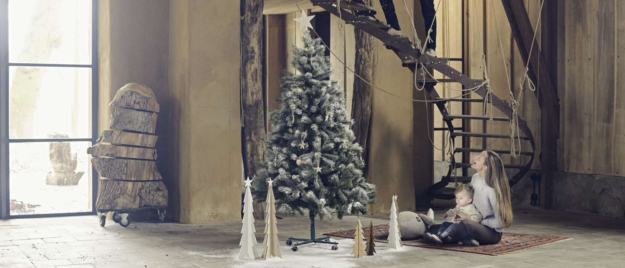 Movable Tree Stand for Artificial Trees